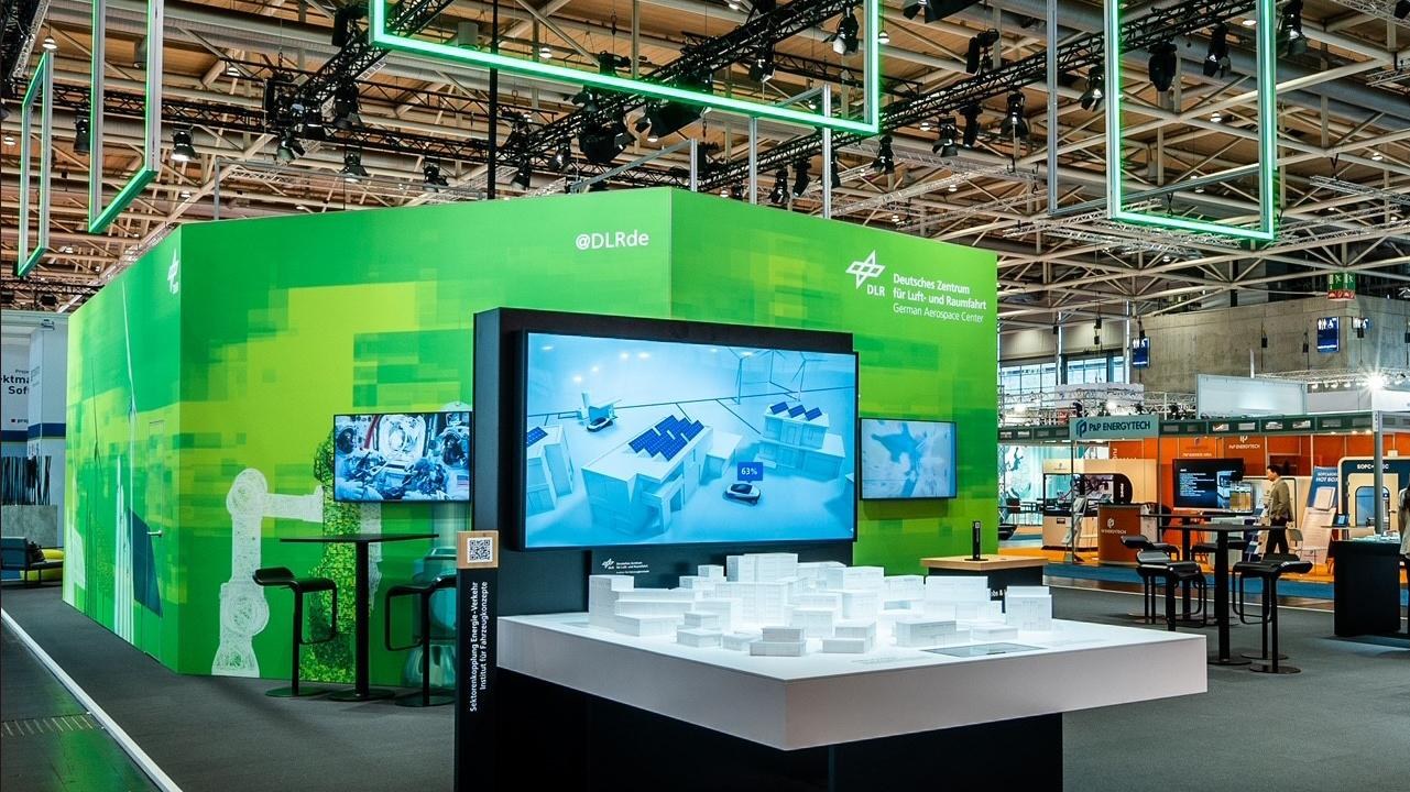 DLR-Stand auf der Hannover Messe 2023