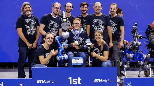 Erster Platz für DLR-Team EDAN mit Pilot Mattias Atzenhofer