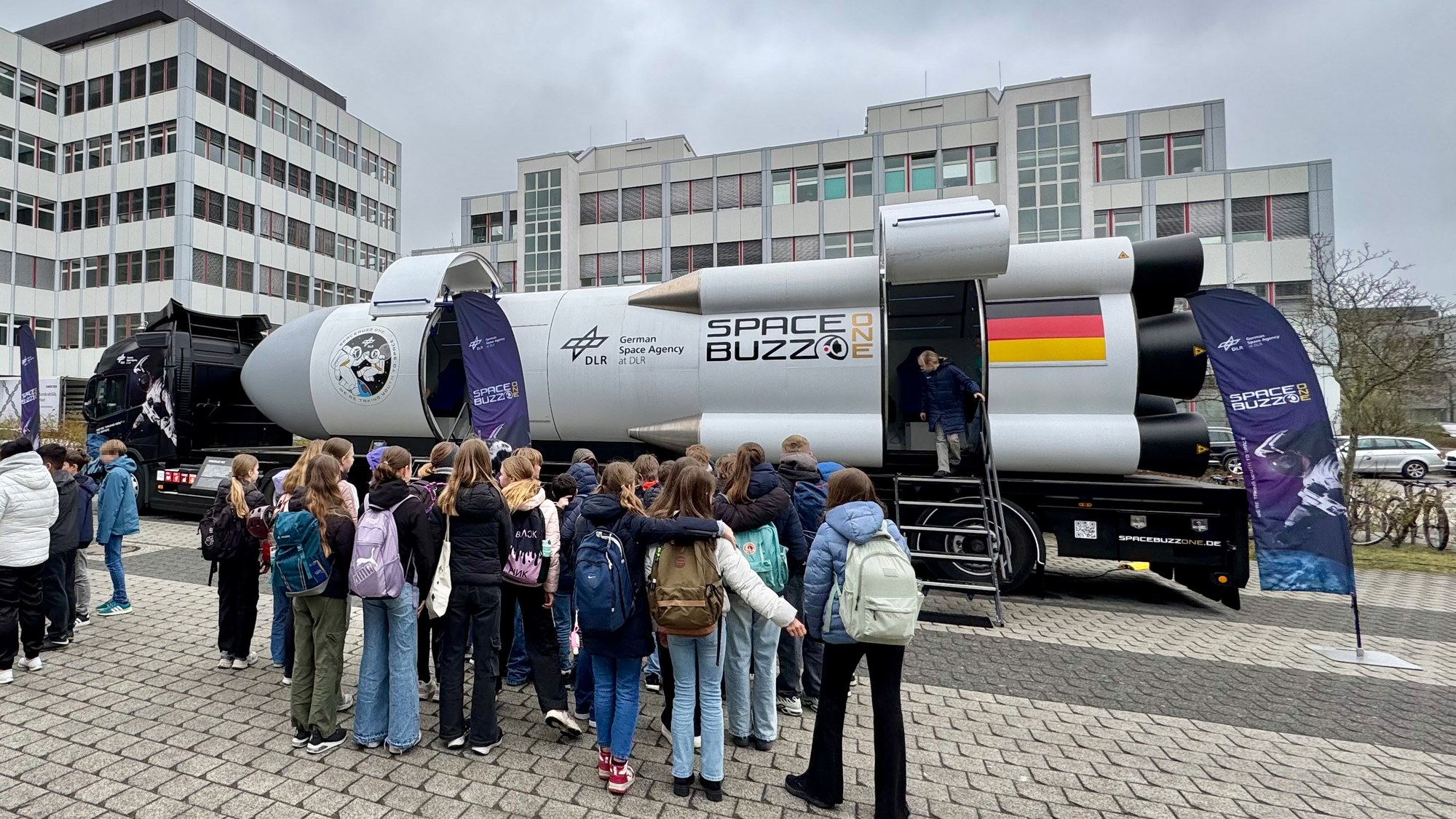 SPACEBUZZ ONE am DLR-Standort Berlin