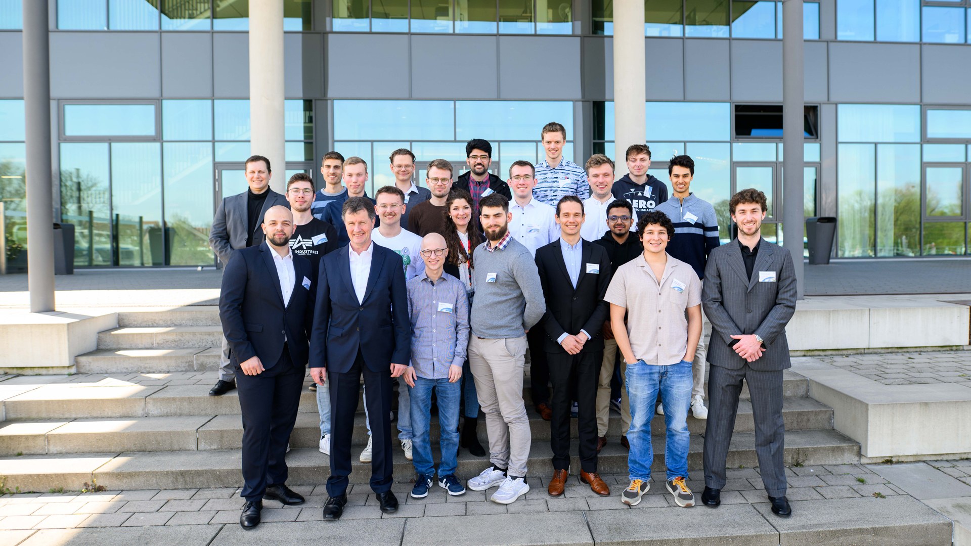 Die Teilnehmenden der DLR Design Challenge 2025