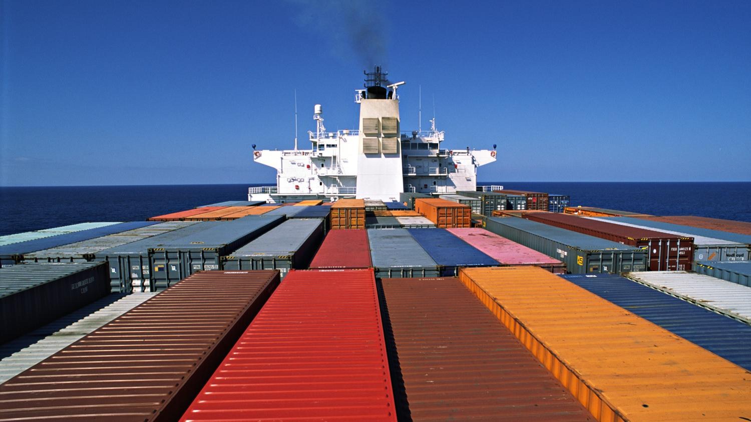 Containerschiff auf Hoher See