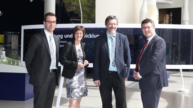 Im Raumfahrtforum des DLR Lampoldshausen: Wo Zukunft und Geschichte der ...
