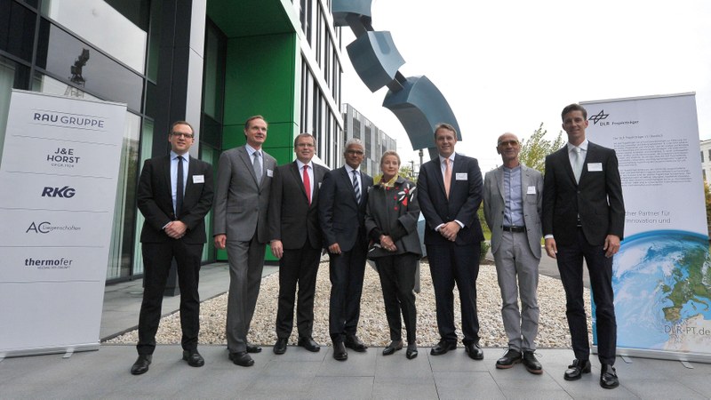 Einweihung eines neuen DLR-Gebäudes in Bonn