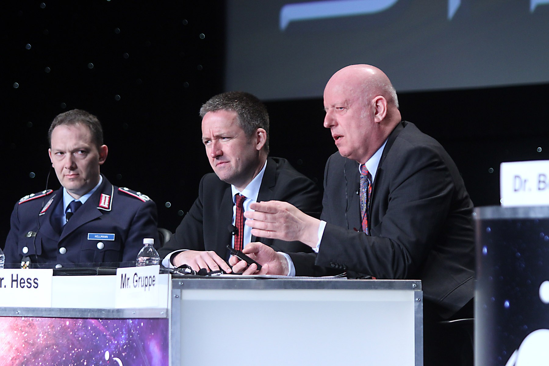 Oberstleutnant i. G. Mike Hellmann, Stefan Hess und Dr. Gerd Gruppe