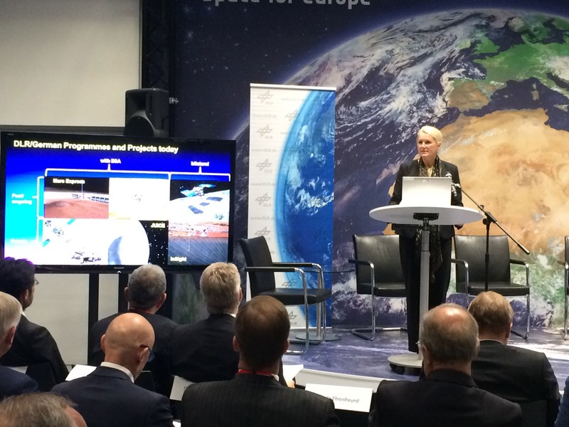 Prof. Dr. Pascale Ehrenfreund eröffnete den multidisziplinären ...