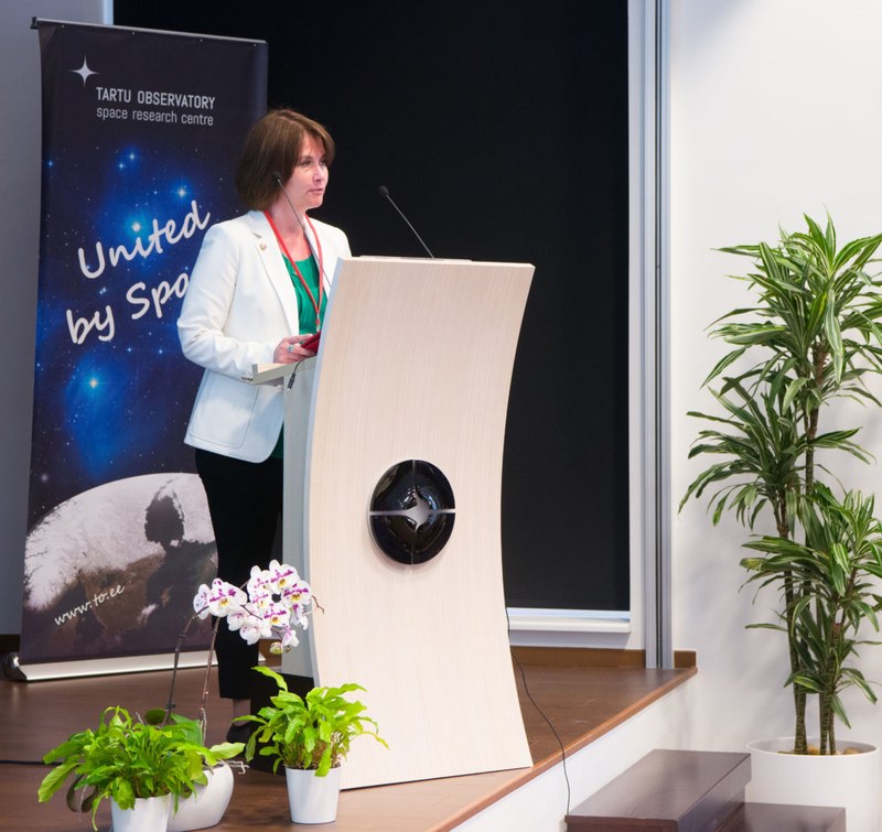 Die Repräsentantin für Estland Liisa Oviir eröffnet den EIWK