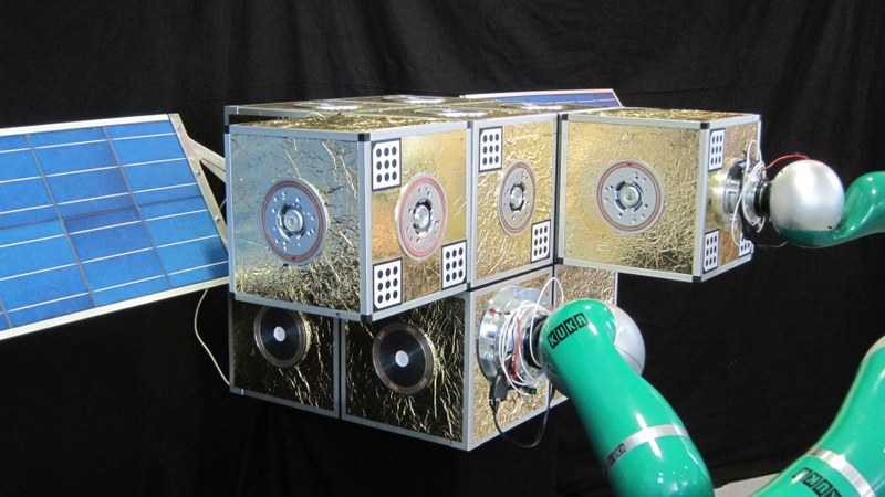 DLR - iBOSS: Zukunftskonzept für Satelliten/Raumstationen