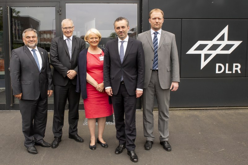 Politischer Besuch im DLR Bremen