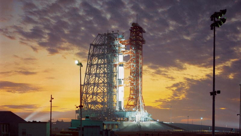 DLR - Erster bemannter Start mit der Saturn-V-Trägerrakete