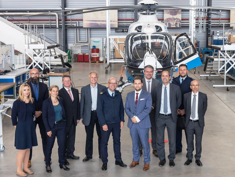 DLR – General Günter Katz zu Besuch am Standort Braunschweig