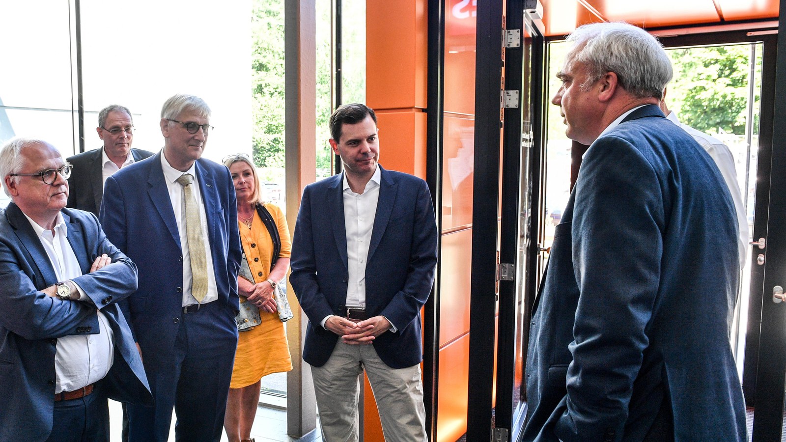 Staatsekretär Dr. Michael Güntner (BMVI) besucht DLR