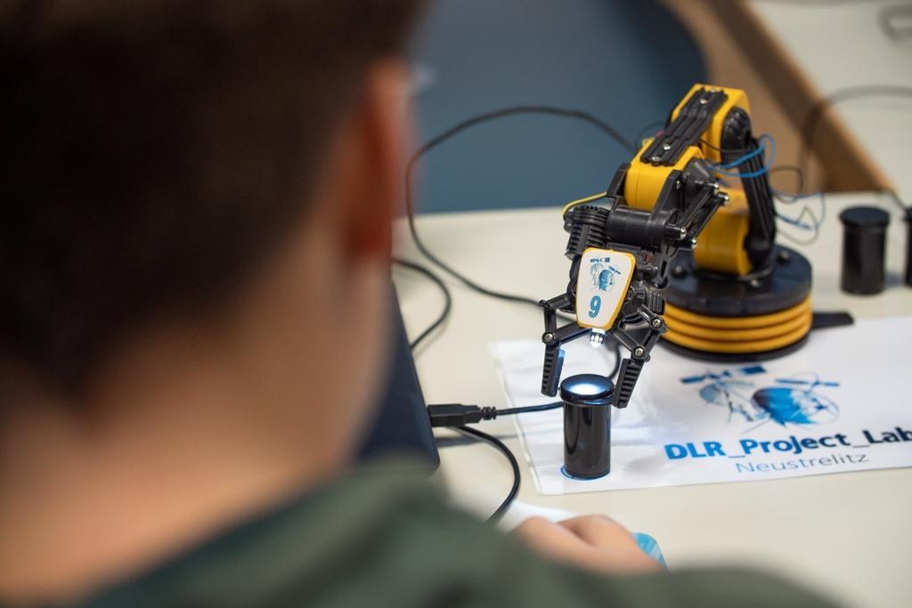 DLR – Das DLR_Project_Lab am DLR-Standort Neustrelitz