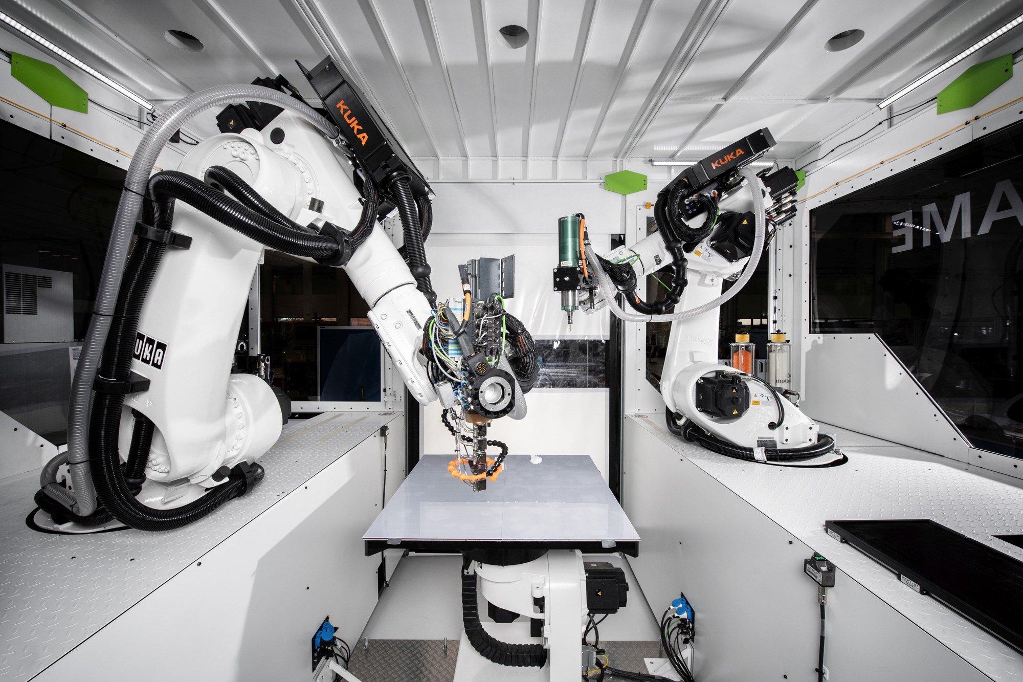 Robotic SEAM - Robotic Screw Extrusion Additive Manufacturing