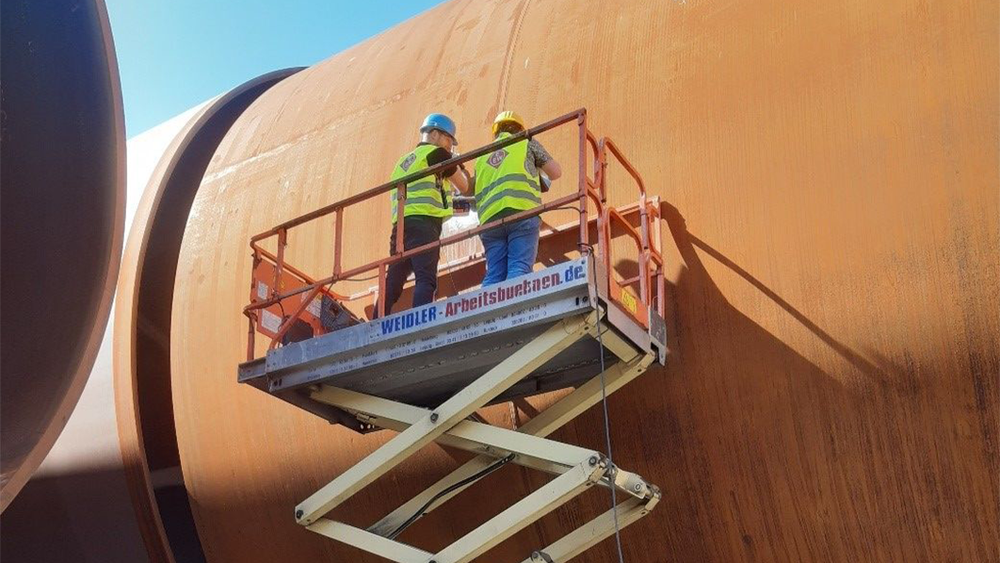 The Institute of Maritime Energy Systems in the field at EEW SPC GmbH ...