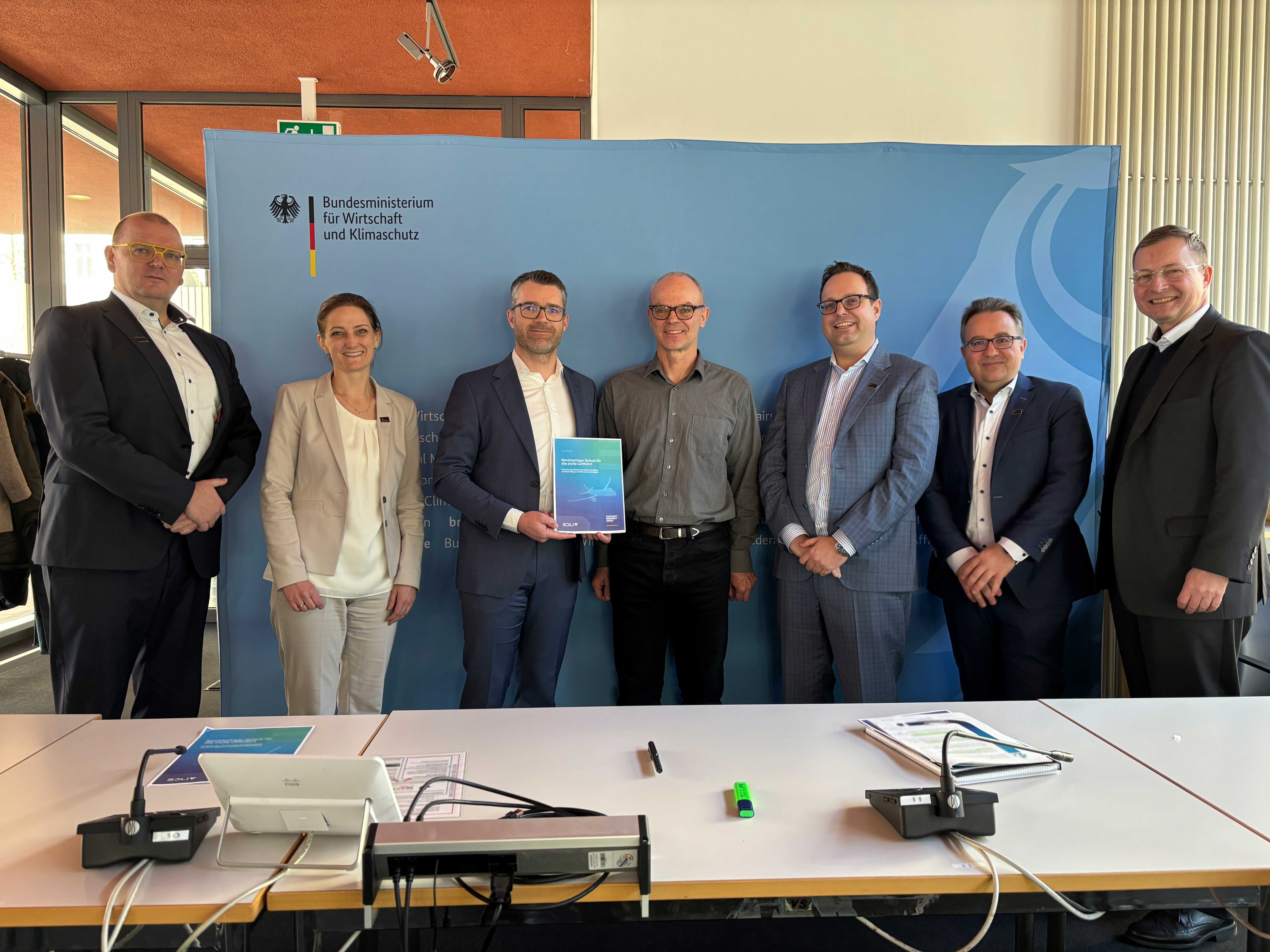 BDLI überreicht Positionspapier zur Weiterentwicklung der ...