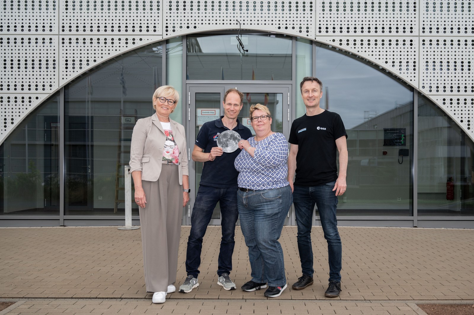 The key to the Moon – Enclosure of the LUNA hall now complete
