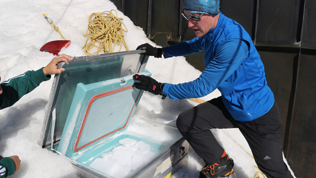 Study routines with ice axe and crampon training