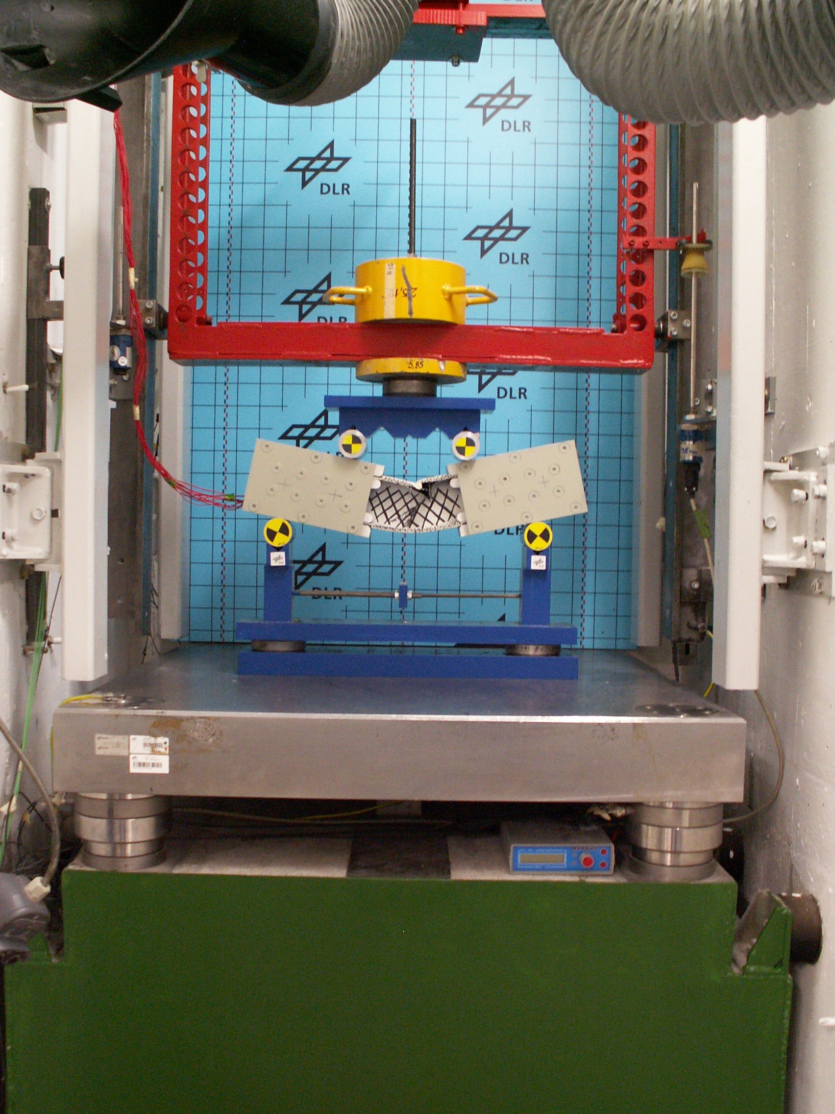 Four-point bending test