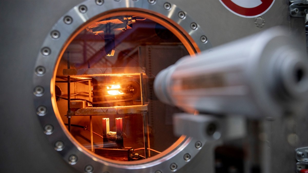 Thermomechanical Test Facility INDUTHERM