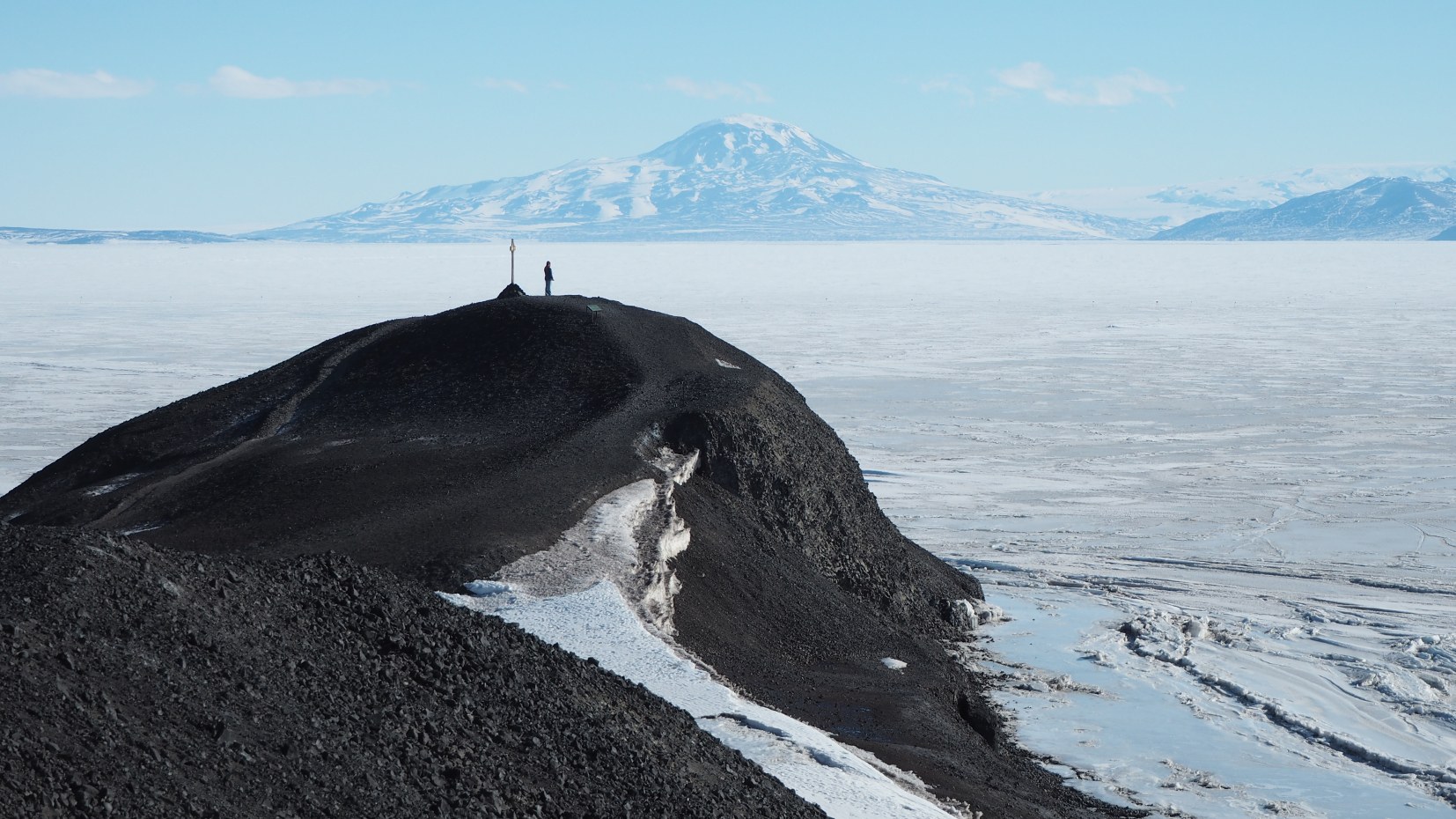 Vince's cross at Hut Point. It commemorates T. Vince of the British ...