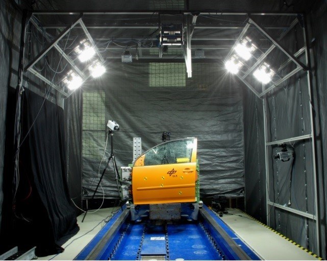 Door test on the crash system