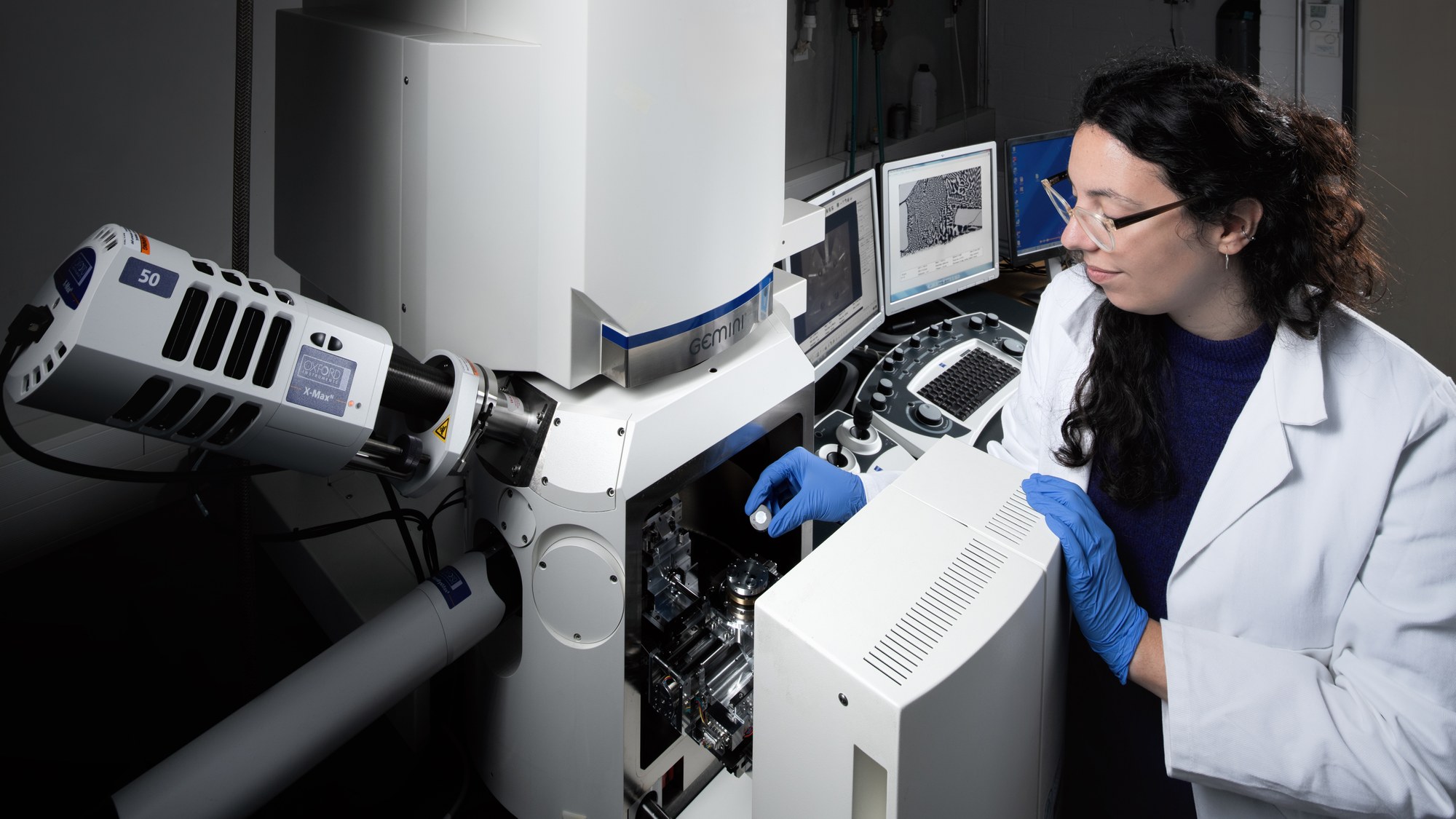 Microstructure analysis with SEM