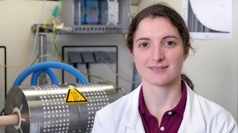 Martina Neises: Test reactor splits hydrogen and oxygen