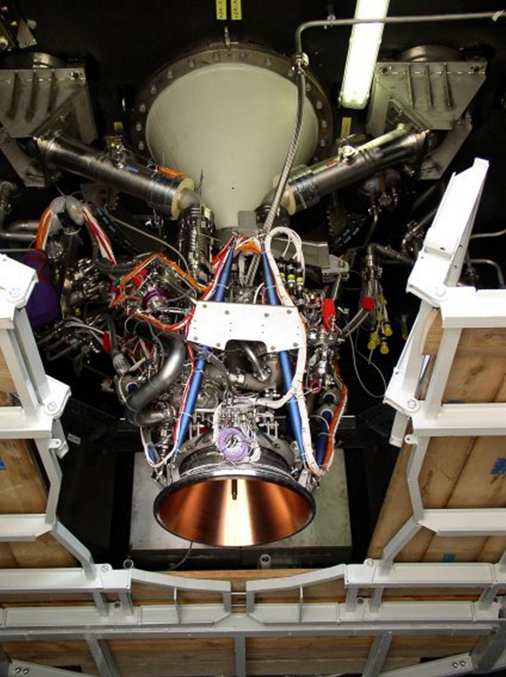 The Vinci propulsion unit in the P4.1 test at the DLR site in ...