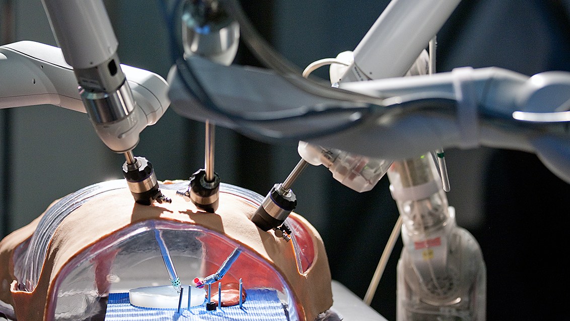 Gently and sensitively: MiroSurge - Minimally Invasive Robotic Surgery