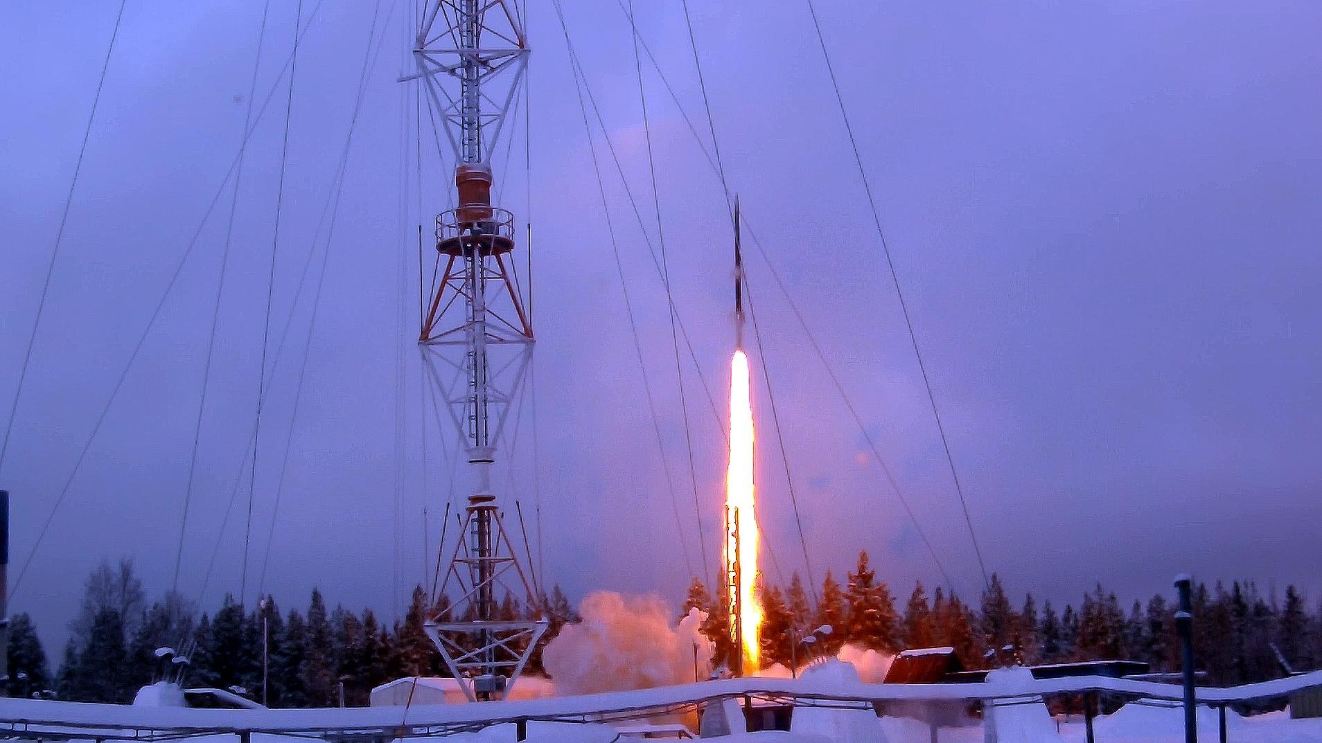 The launch of the MAPHEUS-3 sounding rocket