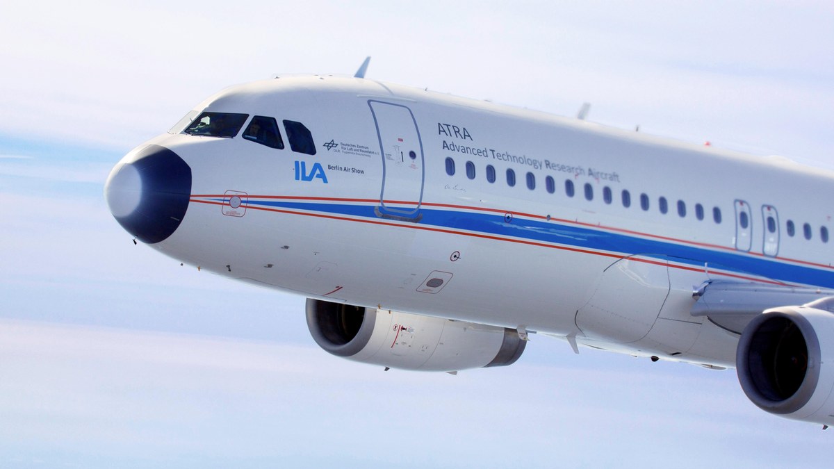 DLR flight-tests towards lower-velocity approaches