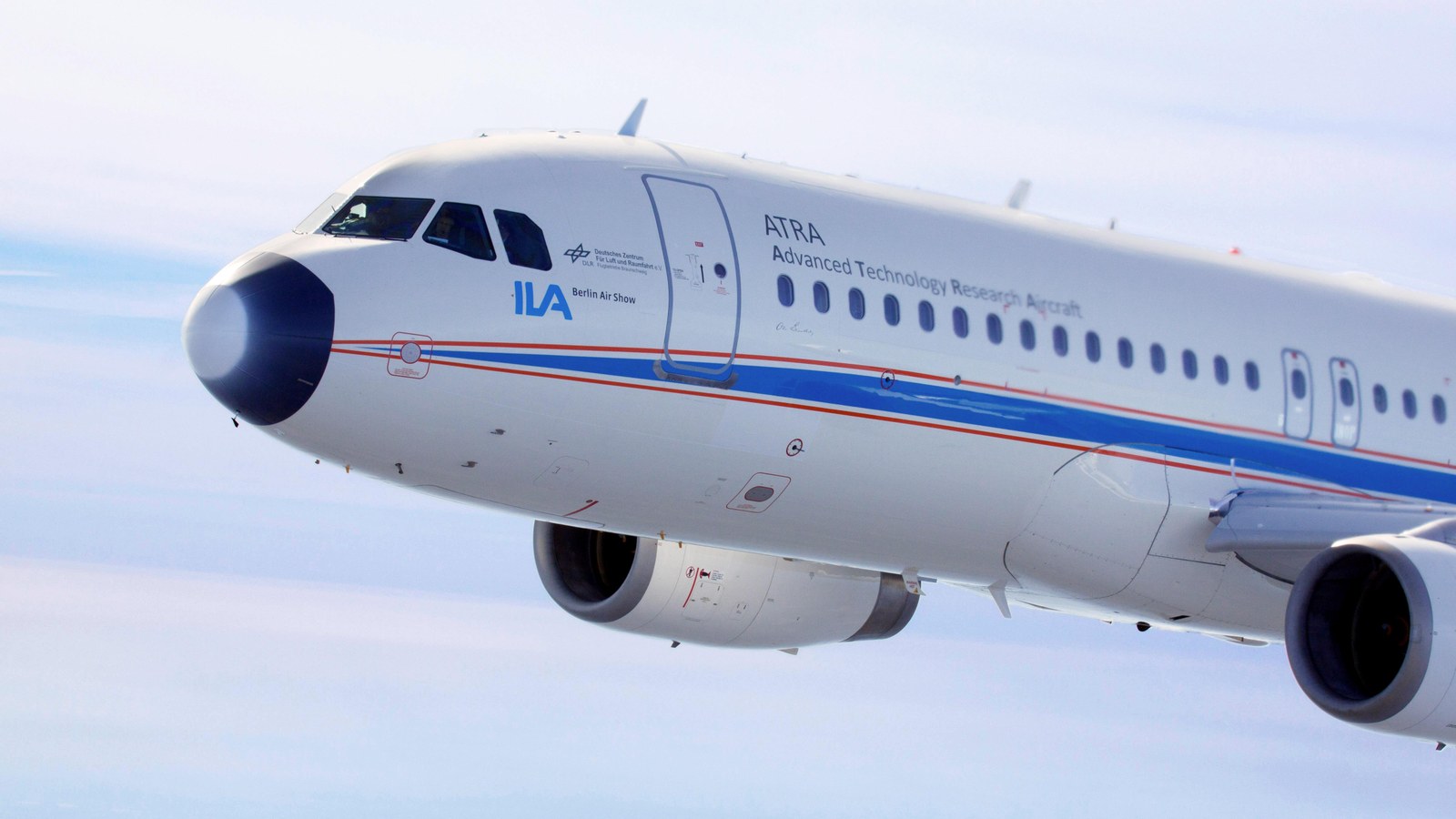 DLR flight-tests towards lower-velocity approaches