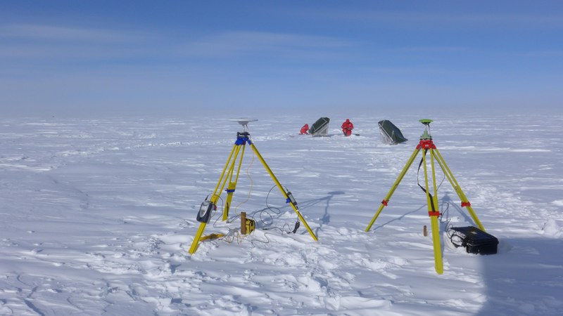 Installation of radar reflector