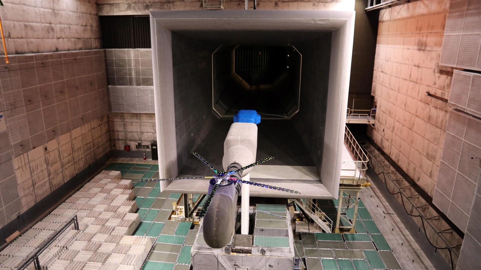 Reducing aircraft noise