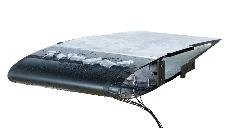 DLR - Protecting aircraft from ice – new heating system