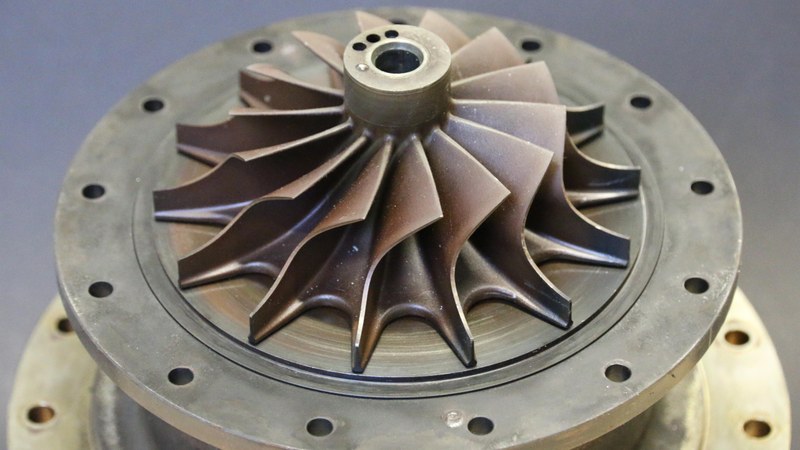 DLR - View into the interior of a micro gas turbine
