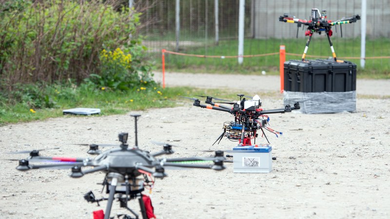 DLR - Three camera drones in test operation