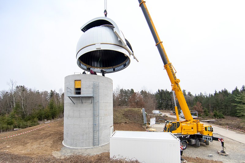 DLR – Lifting an unusual load
