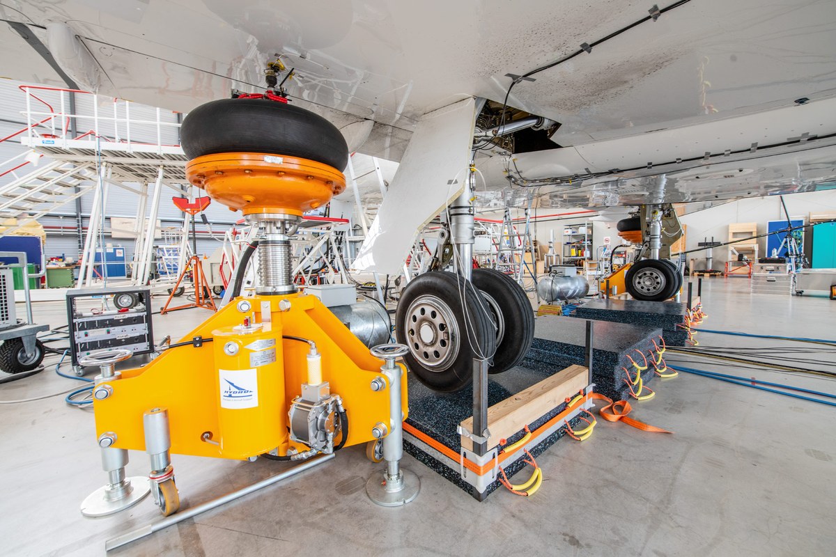 DLR – DLR conducts vibration tests on ISTAR