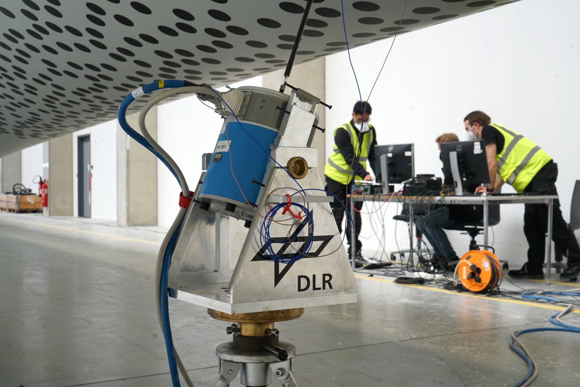 DLR – First sensor tests
