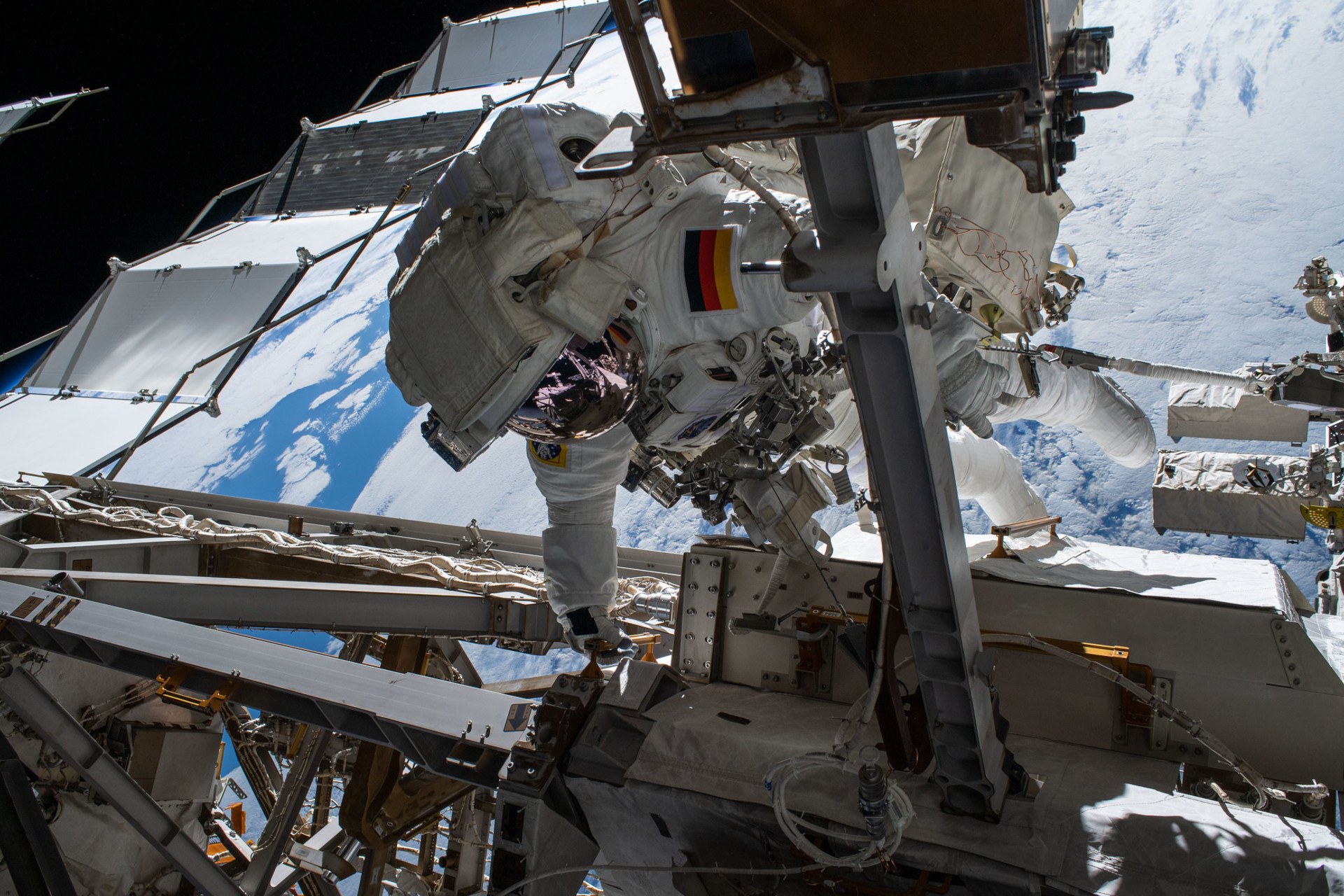 DLR — Matthias Maurer during his extravehicular activity
