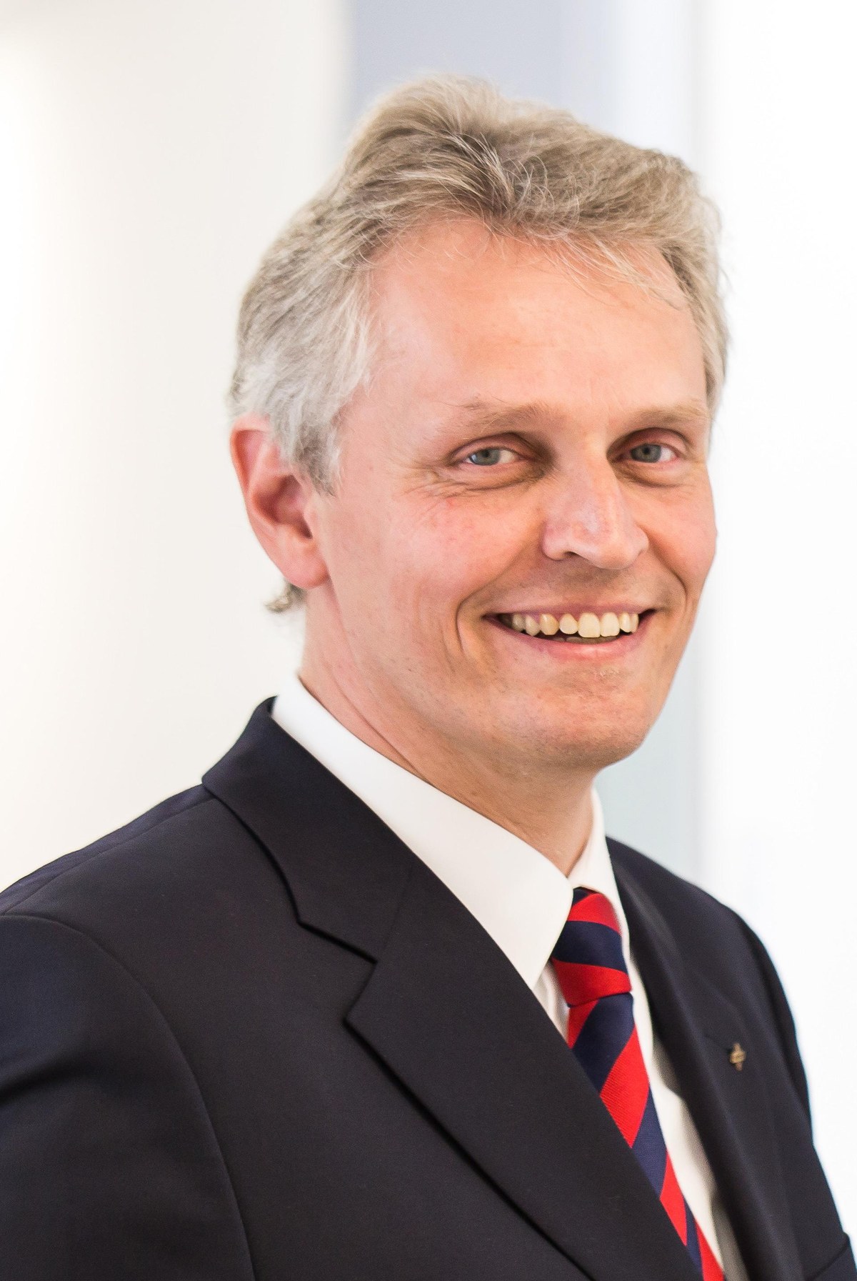 DLR – Prof. Dr. Karsten Lemmer