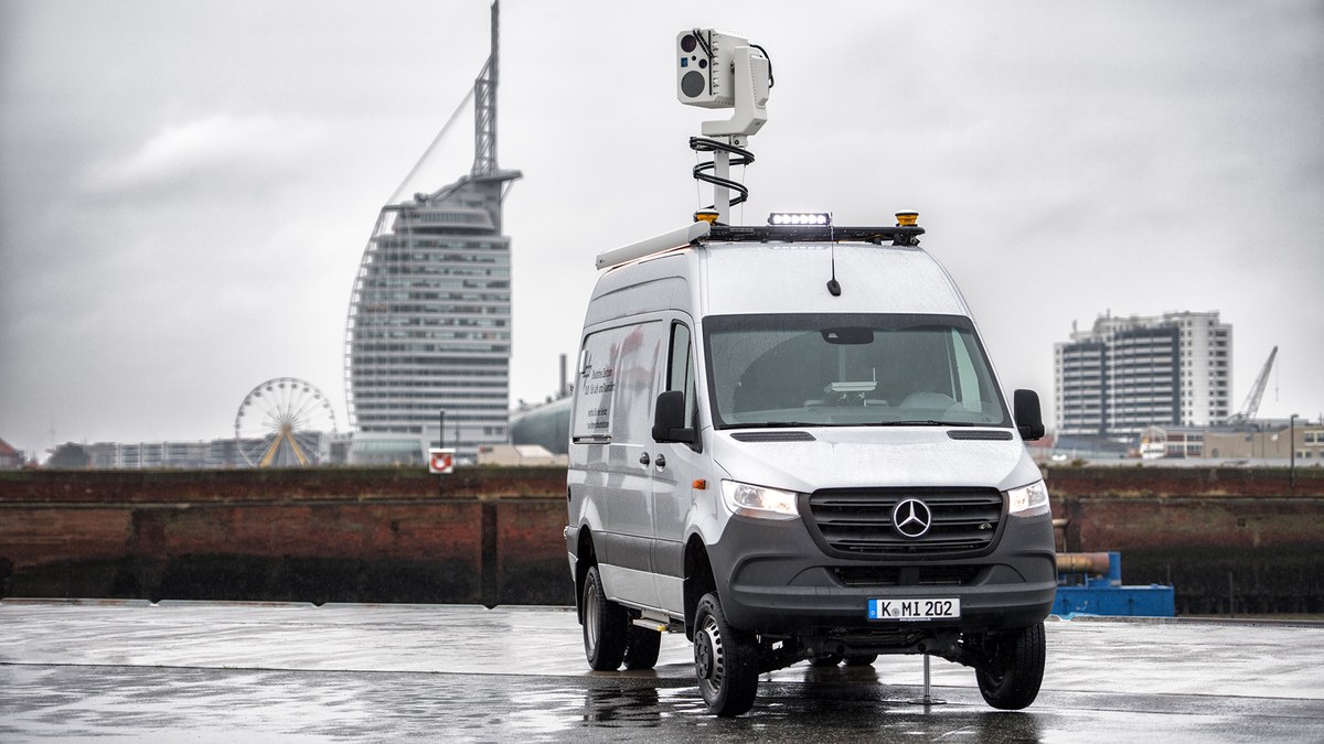Multifunctional data capture vehicle (MDF)