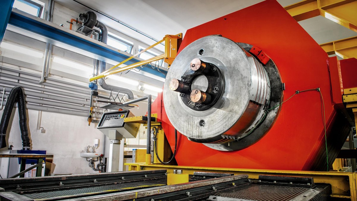 DLR – High Enthalpy Shock Tunnel Göttingen (HEG)