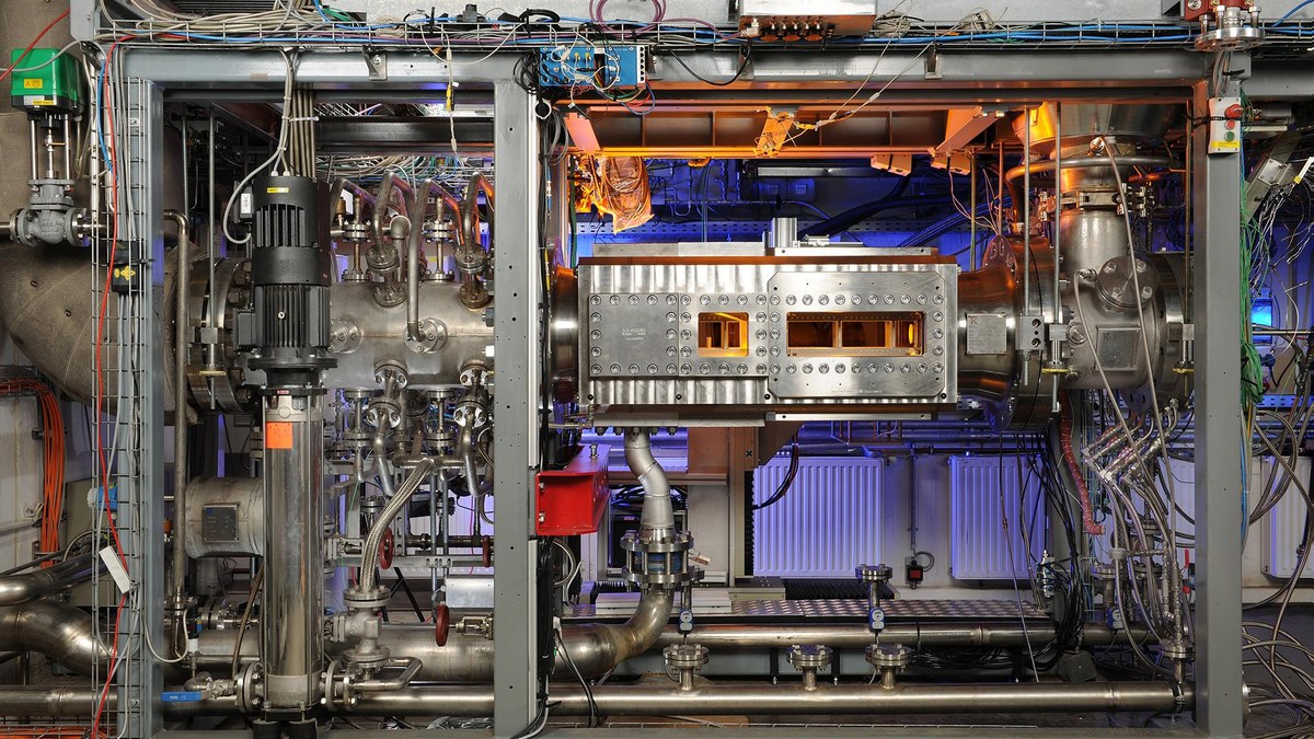 DLR – High-Pressure Combustion Chamber Test Stand, Stuttgart