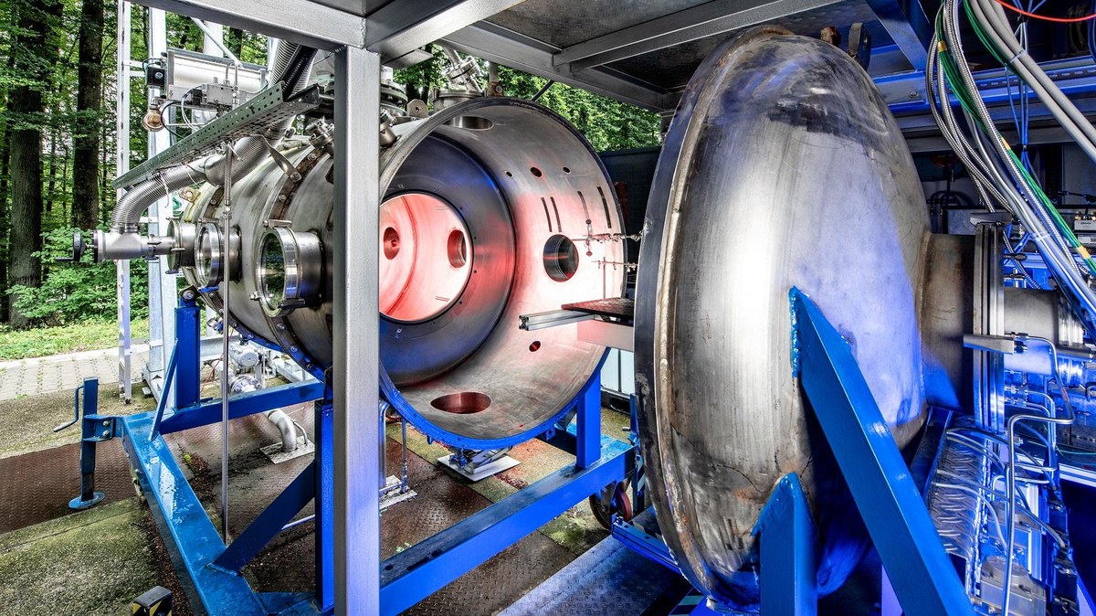 DLR – The future of fuels begins at DLR Lampoldshausen