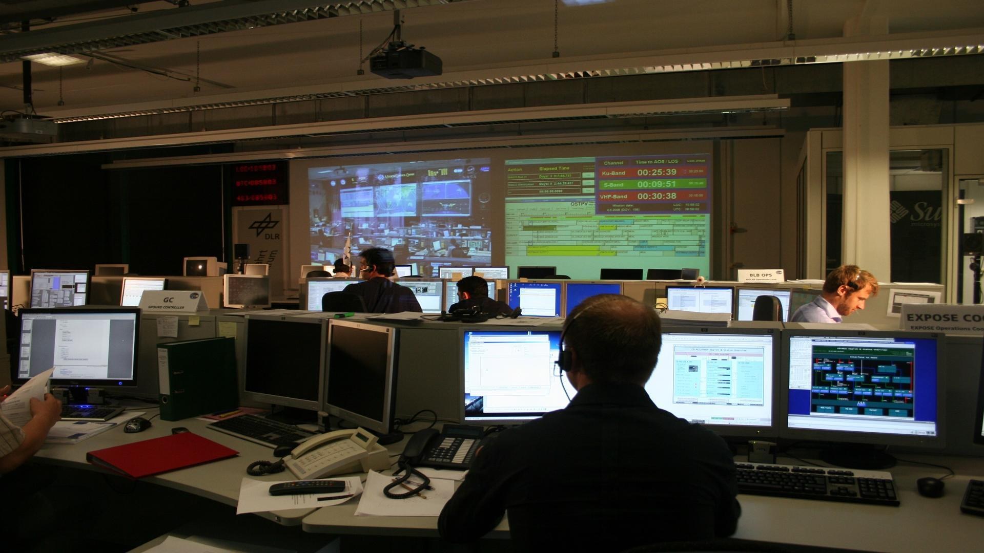 DLR – Large control room in Cologne