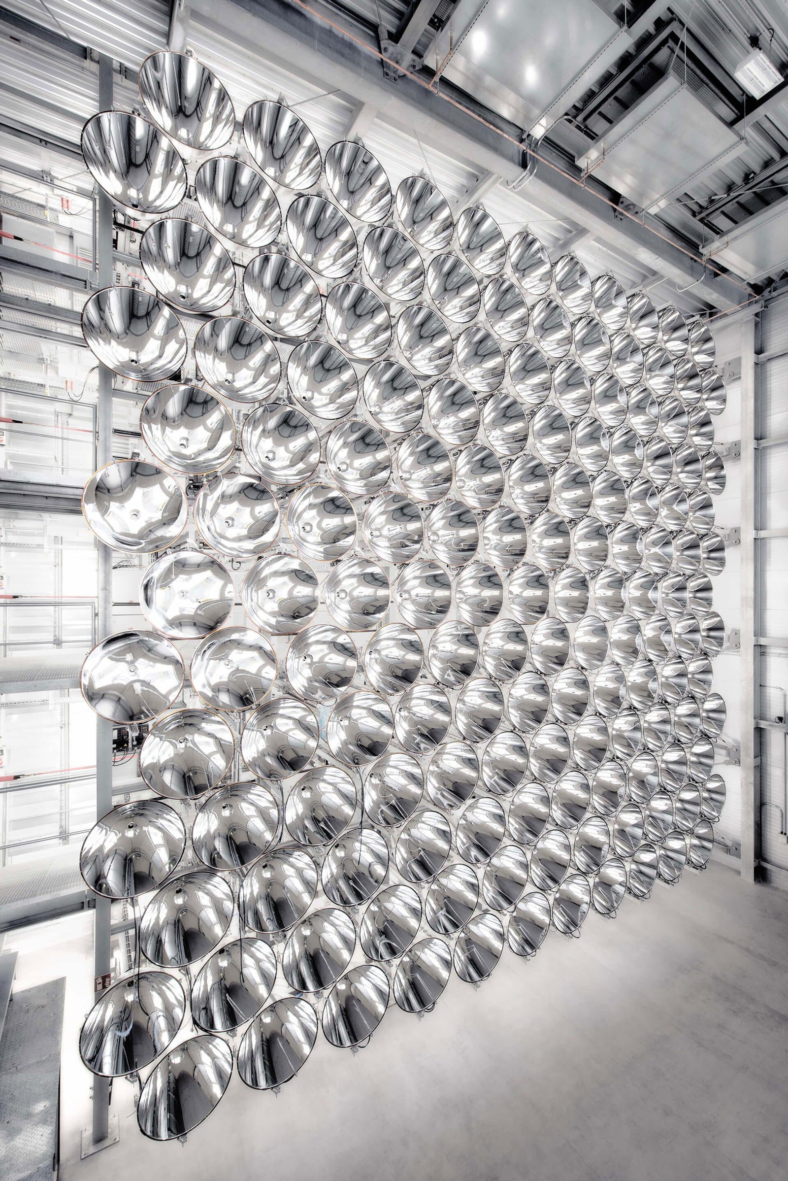 DLR - Synlight - The largest artificial Sun in the world