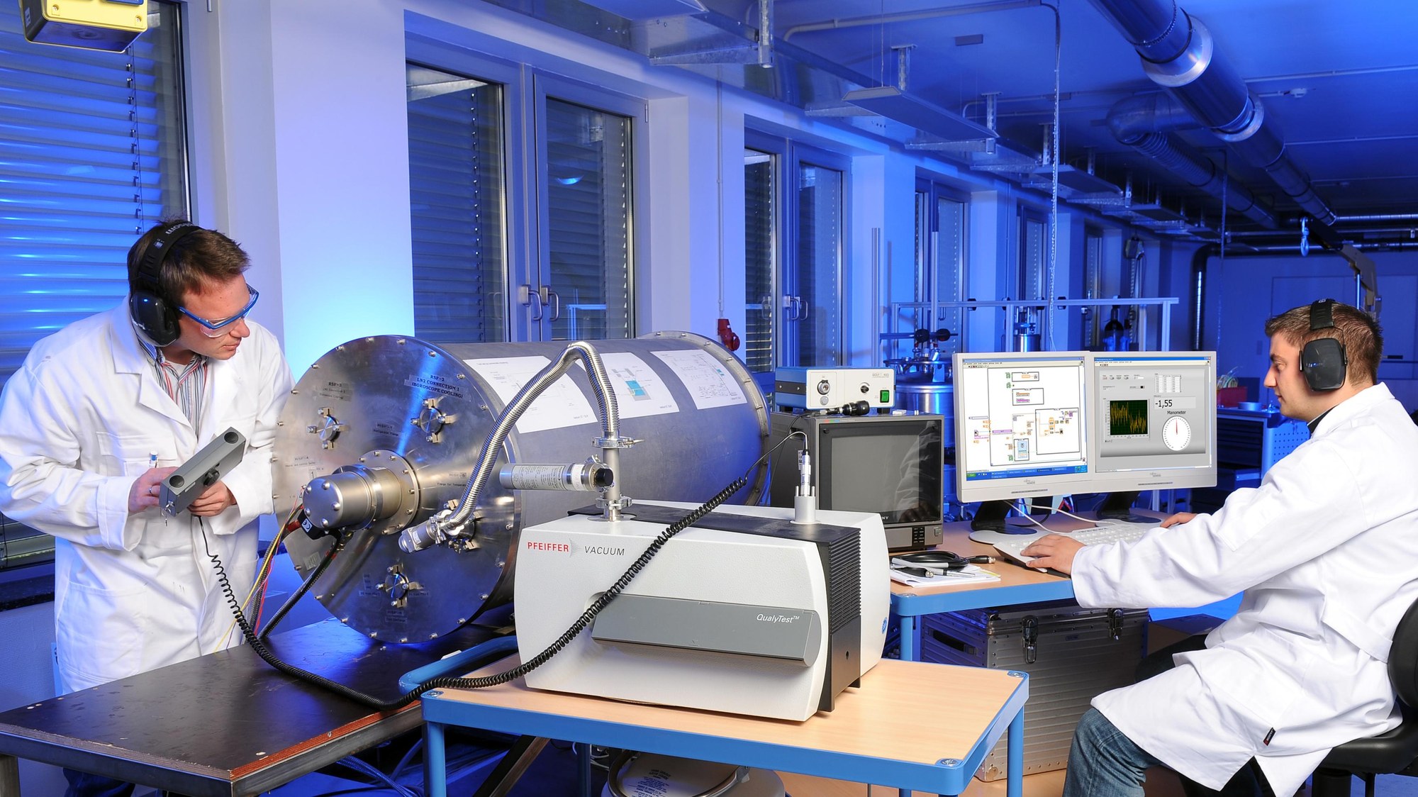 Work in the cryogenic laboratory