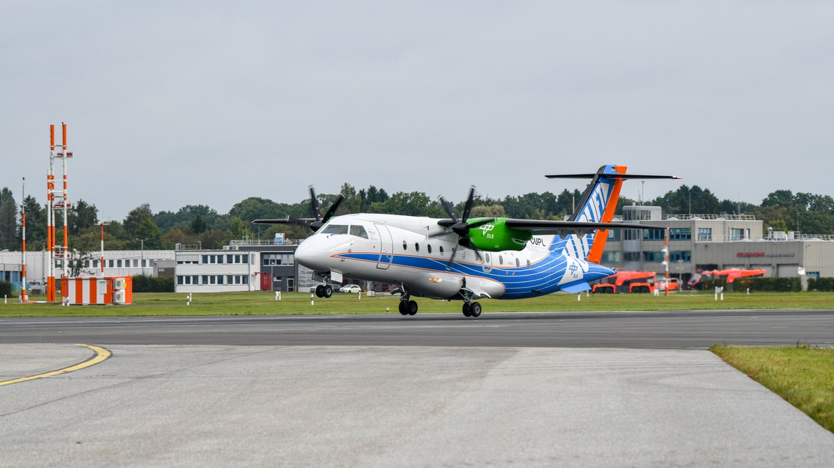 D328 UpLift 'flying testbed'